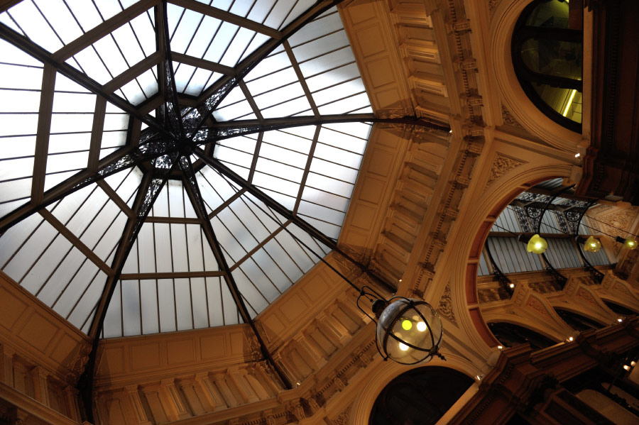 Melbourne Architecture Tour | MELTours Walking Tours of Melbourne